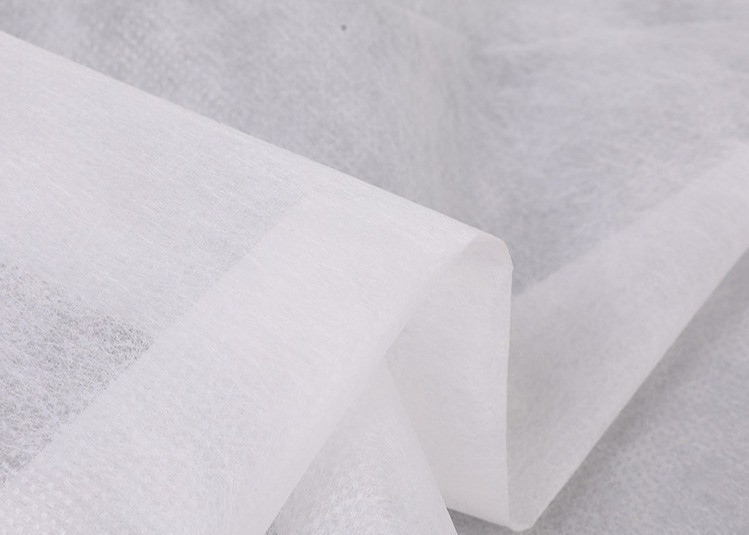 White PP PE Laminated Non Woven Fabric Waterproof Airtight For Garment ...